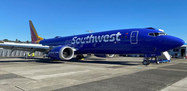 SMBC Aviation Capital :: SMBC Aviation Capital delivers Boeing 737-8 Max to Southwest Airlines